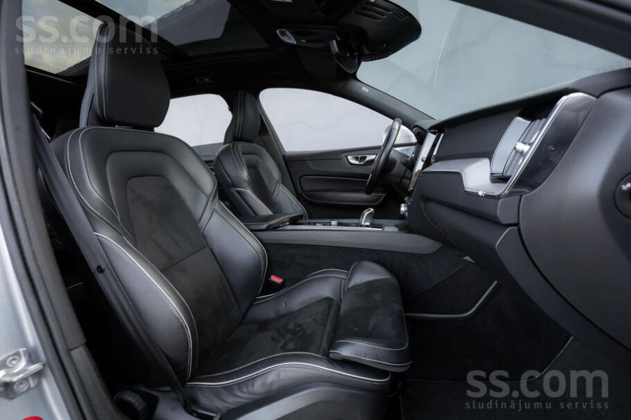 Pelēks Volvo XC60 2018 Jelgava, ar dzinēja tilpumu 2.00 L un nobraukumu 208 tūkst. km par 25000 €, foto 13 vietnē AUTOMOTO.COM.LV
