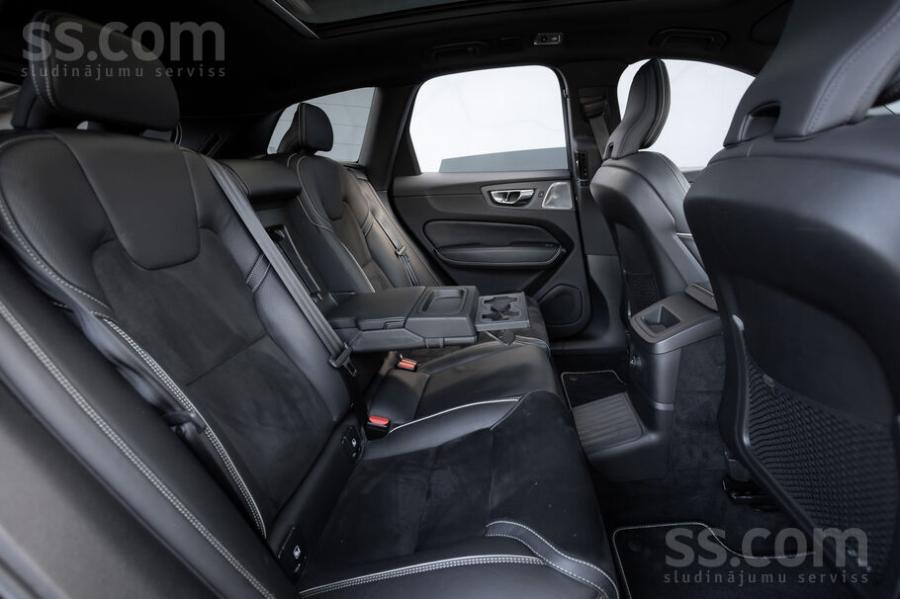 Pelēks Volvo XC60 2018 Jelgava, ar dzinēja tilpumu 2.00 L un nobraukumu 208 tūkst. km par 25000 €, foto 15 vietnē AUTOMOTO.COM.LV