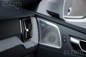 Pelēks Volvo XC60 2018 Jelgava, ar dzinēja tilpumu 2.00 L un nobraukumu 208 tūkst. km par 25000 €, foto 21 vietnē AUTOMOTO.COM.LV
