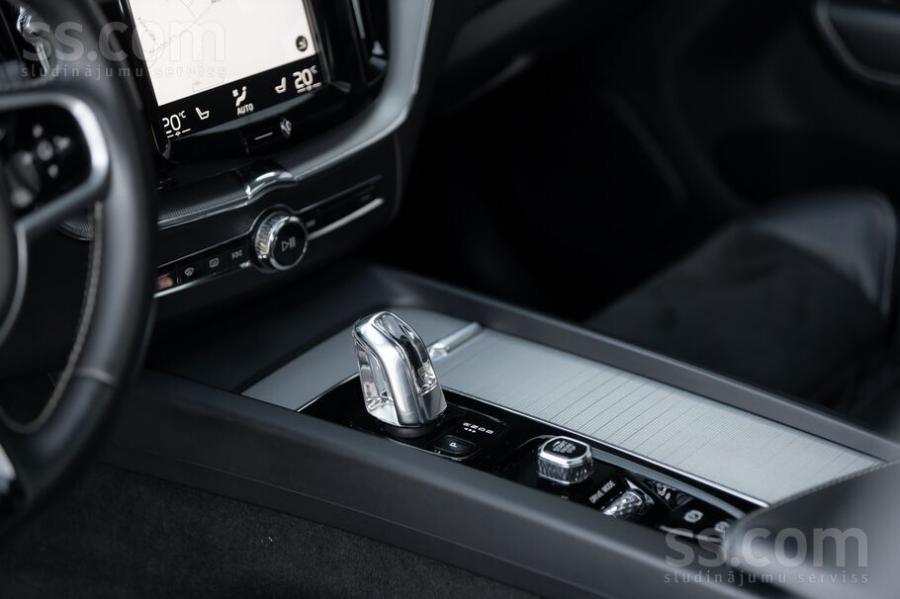Pelēks Volvo XC60 2018 Jelgava, ar dzinēja tilpumu 2.00 L un nobraukumu 208 tūkst. km par 25000 €, foto 31 vietnē AUTOMOTO.COM.LV