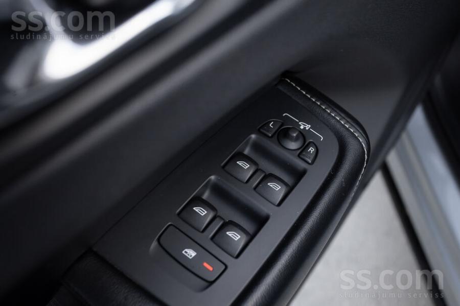 Pelēks Volvo XC60 2018 Jelgava, ar dzinēja tilpumu 2.00 L un nobraukumu 208 tūkst. km par 25000 €, foto 32 vietnē AUTOMOTO.COM.LV