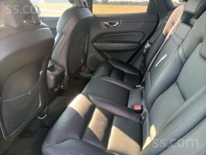 Grey Volvo XC60 2018 in Ogre, with an engine capacity of 2.00 L and mileage of 260 thousand km for 17000 €, photo 5 on AUTOMOTO.COM.LV