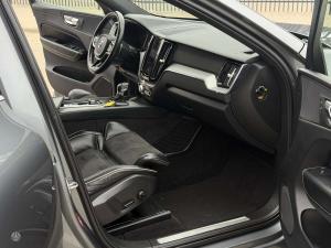 Grey Volvo XC60 2018 in Jonava, with an engine capacity of 1.97 L and mileage of 280 thousand km for 19850 €, photo 20 on AUTOMOTO.COM.LV