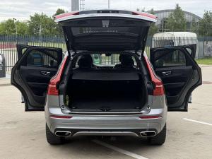 Grey Volvo XC60 2018 in Jonava, with an engine capacity of 1.97 L and mileage of 280 thousand km for 19850 €, photo 39 on AUTOMOTO.COM.LV