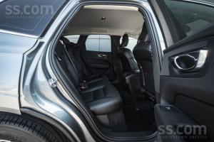 Grey Volvo XC60 2018 in Riga, with an engine capacity of 2.00 L and mileage of 260 thousand km for 17950 €, photo 14 on AUTOMOTO.COM.LV
