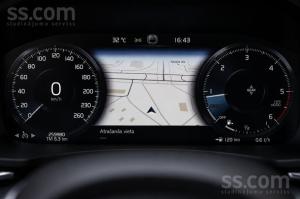 Grey Volvo XC60 2018 in Riga, with an engine capacity of 2.00 L and mileage of 260 thousand km for 17950 €, photo 27 on AUTOMOTO.COM.LV