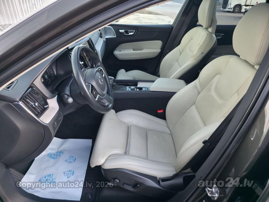 Grey Volvo XC60 2018 in Tallinn, with an engine capacity of 2.00 L and mileage of 106 thousand km for 26900 €, photo 10 on AUTOMOTO.COM.LV