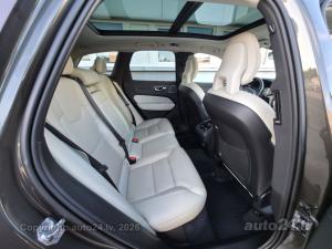 Grey Volvo XC60 2018 in Tallinn, with an engine capacity of 2.00 L and mileage of 106 thousand km for 26900 €, photo 14 on AUTOMOTO.COM.LV