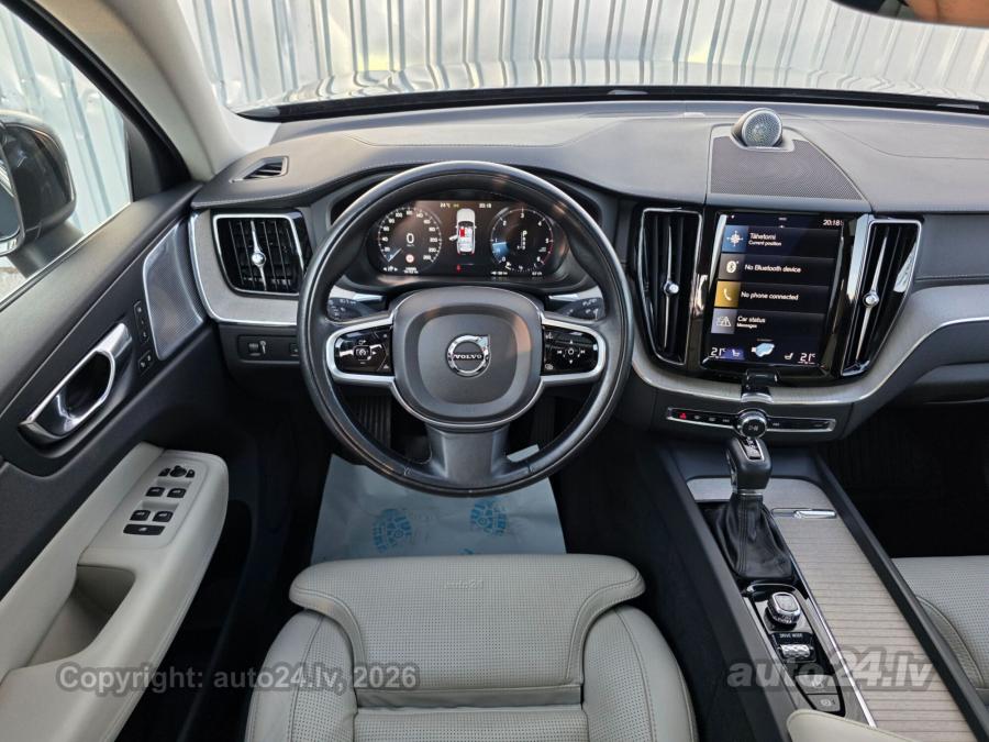Grey Volvo XC60 2018 in Tallinn, with an engine capacity of 2.00 L and mileage of 106 thousand km for 26900 €, photo 15 on AUTOMOTO.COM.LV