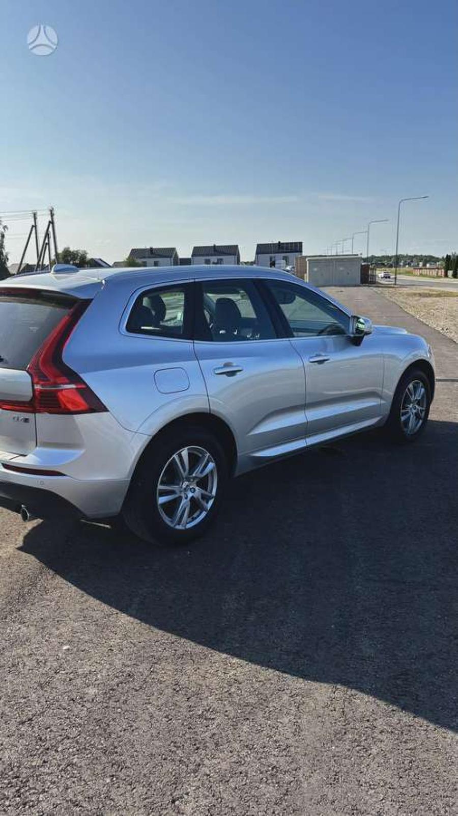 Grey Volvo XC60 2018 in Kaunas, with an engine capacity of 2.00 L and mileage of 279 thousand km for 16200 €, photo 4 on AUTOMOTO.COM.LV