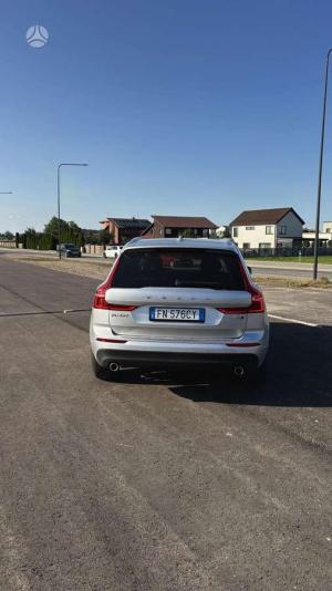 Grey Volvo XC60 2018 in Kaunas, with an engine capacity of 2.00 L and mileage of 279 thousand km for 16200 €, photo 5 on AUTOMOTO.COM.LV