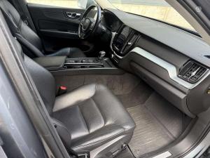 Pelēks Volvo XC60 2018 Šauļi, ar dzinēja tilpumu 1.97 L un nobraukumu 300 tūkst. km par 14900 €, foto 10 vietnē AUTOMOTO.COM.LV