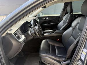 Pelēks Volvo XC60 2018 Šauļi, ar dzinēja tilpumu 1.97 L un nobraukumu 300 tūkst. km par 14900 €, foto 14 vietnē AUTOMOTO.COM.LV