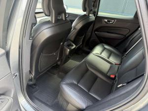 Pelēks Volvo XC60 2018 Šauļi, ar dzinēja tilpumu 1.97 L un nobraukumu 300 tūkst. km par 14900 €, foto 17 vietnē AUTOMOTO.COM.LV