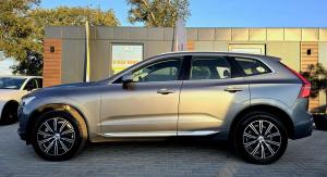 Grey Volvo XC60 2018 in Taurage, with an engine capacity of 1.97 L and mileage of 183 thousand km for 20700 €, photo 6 on AUTOMOTO.COM.LV