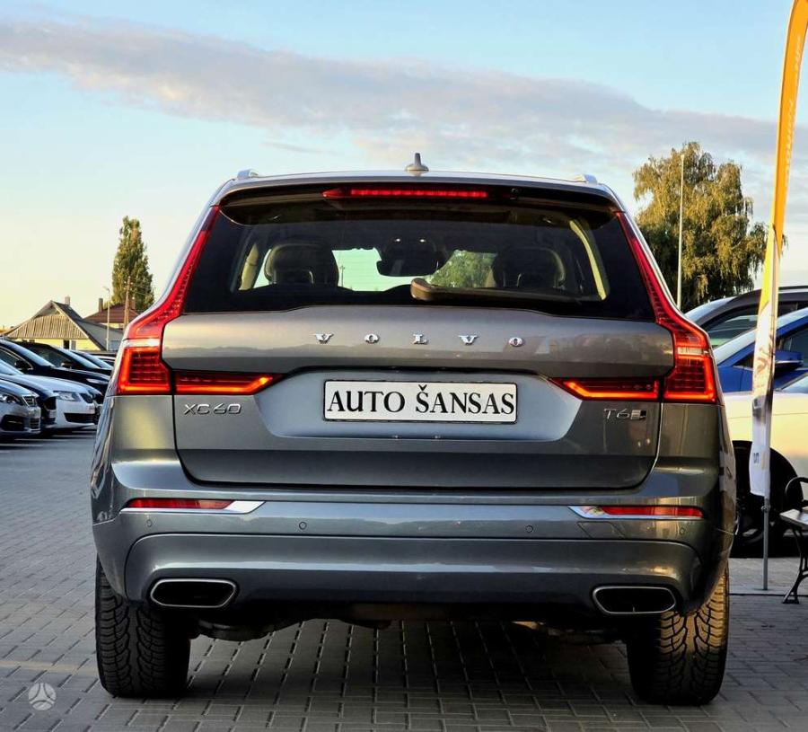 Grey Volvo XC60 2018 in Taurage, with an engine capacity of 1.97 L and mileage of 183 thousand km for 20700 €, photo 10 on AUTOMOTO.COM.LV