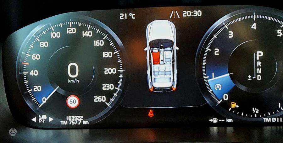 Grey Volvo XC60 2018 in Taurage, with an engine capacity of 1.97 L and mileage of 183 thousand km for 20700 €, photo 17 on AUTOMOTO.COM.LV