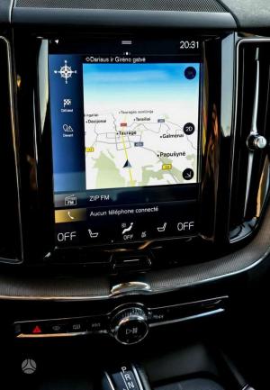 Grey Volvo XC60 2018 in Taurage, with an engine capacity of 1.97 L and mileage of 183 thousand km for 20700 €, photo 19 on AUTOMOTO.COM.LV