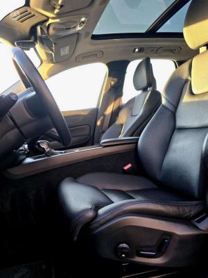 Grey Volvo XC60 2018 in Taurage, with an engine capacity of 1.97 L and mileage of 183 thousand km for 20700 €, photo 25 on AUTOMOTO.COM.LV