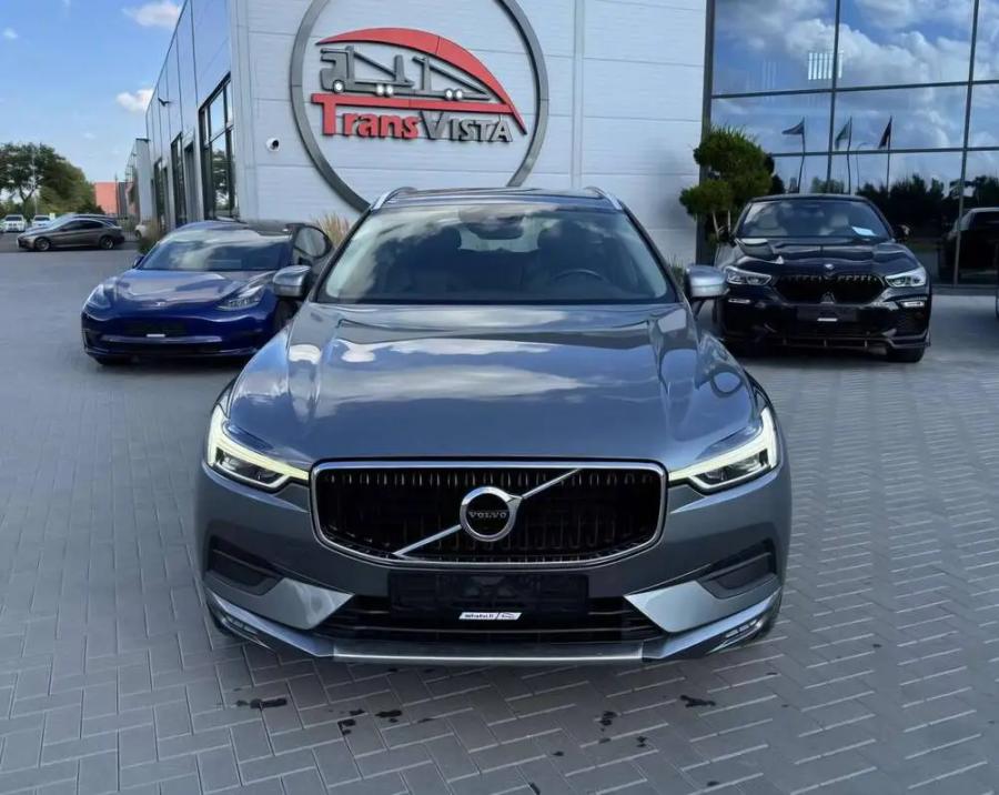 Grey Volvo XC60 2018 in Telschi, with an engine capacity of 2.40 L and mileage of 267 thousand km for 16990 €, photo 4 on AUTOMOTO.COM.LV