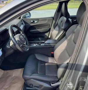 Grey Volvo XC60 2018 in Telschi, with an engine capacity of 2.40 L and mileage of 267 thousand km for 16990 €, photo 12 on AUTOMOTO.COM.LV