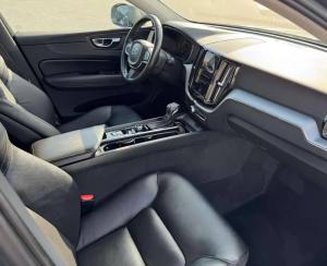 Grey Volvo XC60 2018 in Telschi, with an engine capacity of 2.40 L and mileage of 267 thousand km for 16990 €, photo 14 on AUTOMOTO.COM.LV