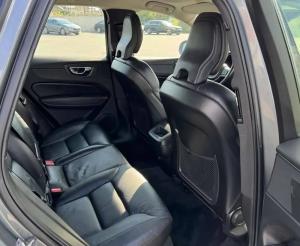 Grey Volvo XC60 2018 in Telschi, with an engine capacity of 2.40 L and mileage of 267 thousand km for 16990 €, photo 17 on AUTOMOTO.COM.LV