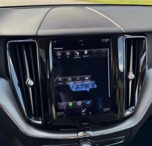 Grey Volvo XC60 2018 in Telschi, with an engine capacity of 2.40 L and mileage of 267 thousand km for 16990 €, photo 19 on AUTOMOTO.COM.LV