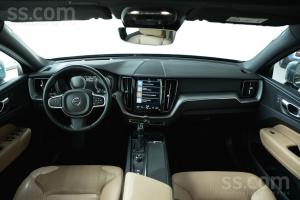 Grey Volvo XC60 2018 in Riga, with an engine capacity of 2.00 L and mileage of 148 thousand km for 19900 €, photo 5 on AUTOMOTO.COM.LV