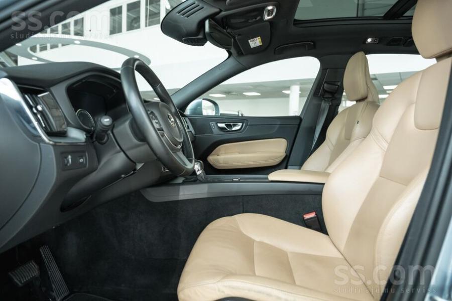 Grey Volvo XC60 2018 in Riga, with an engine capacity of 2.00 L and mileage of 148 thousand km for 19900 €, photo 6 on AUTOMOTO.COM.LV