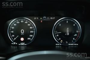 Grey Volvo XC60 2018 in Riga, with an engine capacity of 2.00 L and mileage of 148 thousand km for 19900 €, photo 12 on AUTOMOTO.COM.LV