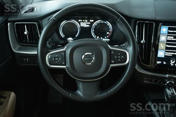 Pelēks Volvo XC60 2018 Rīga, ar dzinēja tilpumu 2.00 L un nobraukumu 148 tūkst. km par 19900 €, foto 11 vietnē AUTOMOTO.COM.LV