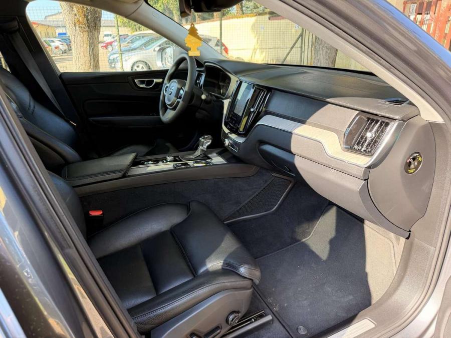 Pelēks Volvo XC60 2018 Tauragė, ar dzinēja tilpumu 1.97 L un nobraukumu 249 tūkst. km par 17850 €, foto 11 vietnē AUTOMOTO.COM.LV