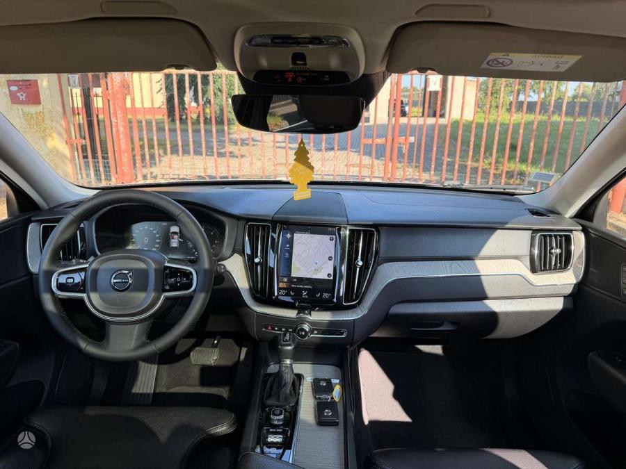 Pelēks Volvo XC60 2018 Tauragė, ar dzinēja tilpumu 1.97 L un nobraukumu 249 tūkst. km par 17850 €, foto 12 vietnē AUTOMOTO.COM.LV