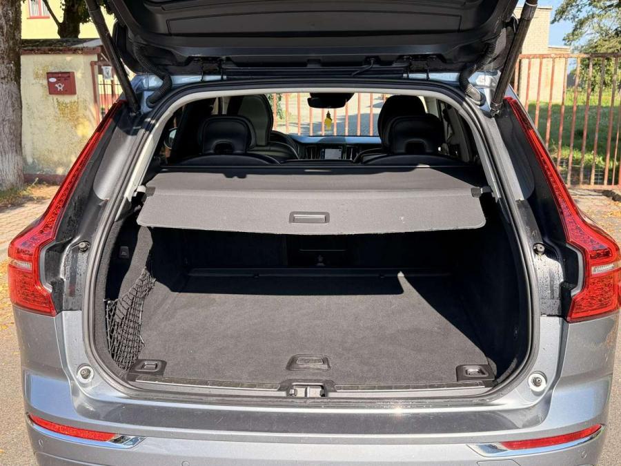 Pelēks Volvo XC60 2018 Tauragė, ar dzinēja tilpumu 1.97 L un nobraukumu 249 tūkst. km par 17850 €, foto 18 vietnē AUTOMOTO.COM.LV