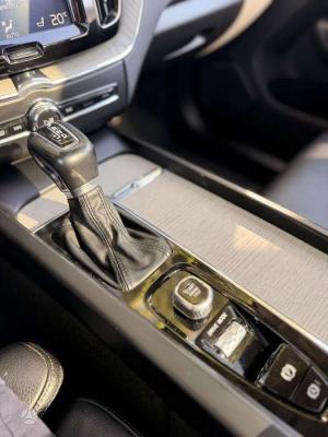 Pelēks Volvo XC60 2018 Tauragė, ar dzinēja tilpumu 1.97 L un nobraukumu 249 tūkst. km par 17850 €, foto 22 vietnē AUTOMOTO.COM.LV