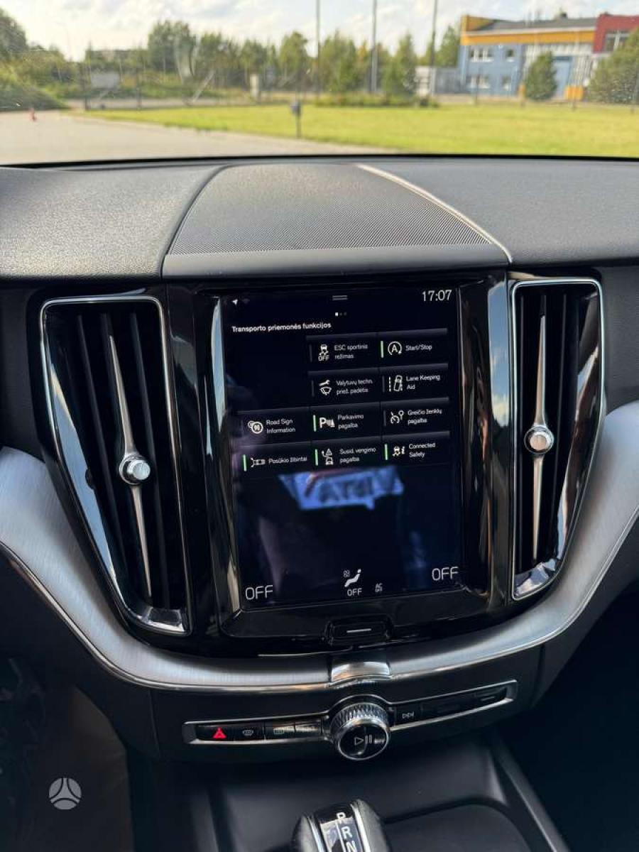 Pelēks Volvo XC60 2018 Telšiai, ar dzinēja tilpumu 1.97 L un nobraukumu 267 tūkst. km par 16999 €, foto 35 vietnē AUTOMOTO.COM.LV