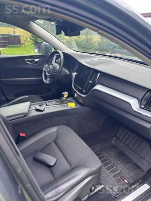 Grey Volvo XC60 2018 in Riga, with an engine capacity of 2.00 L and mileage of 175 thousand km for 18000 €, photo 12 on AUTOMOTO.COM.LV