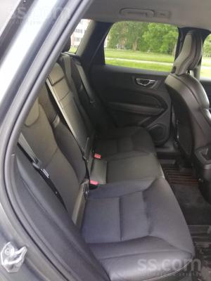 Grey Volvo XC60 2018 in Riga, with an engine capacity of 2.00 L and mileage of 175 thousand km for 18000 €, photo 16 on AUTOMOTO.COM.LV