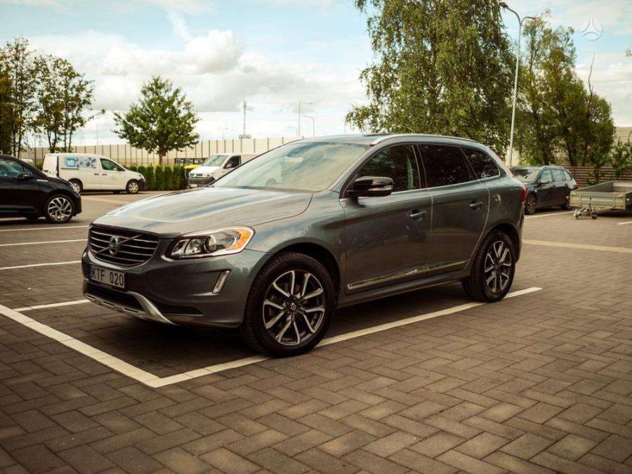 Pelēks Volvo XC60 2018 Kauņa, ar dzinēja tilpumu 1.97 L un nobraukumu 115 tūkst. km par 13500 €, foto 3 vietnē AUTOMOTO.COM.LV
