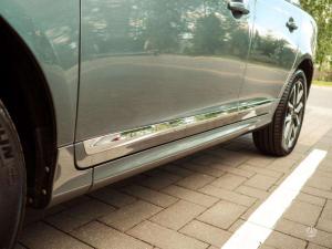 Pelēks Volvo XC60 2018 Kauņa, ar dzinēja tilpumu 1.97 L un nobraukumu 115 tūkst. km par 13500 €, foto 24 vietnē AUTOMOTO.COM.LV