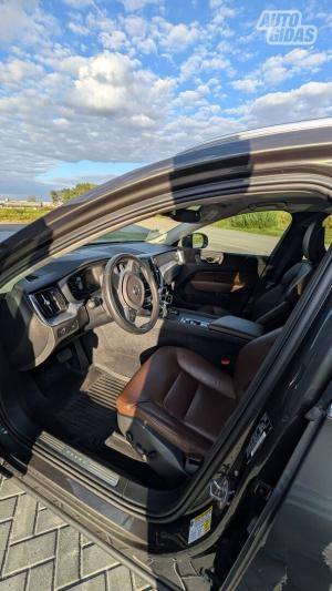 Pelēks Volvo XC60 2018 Kauņa, ar dzinēja tilpumu 2.00 L un nobraukumu 132 tūkst. km par 19900 €, foto 10 vietnē AUTOMOTO.COM.LV