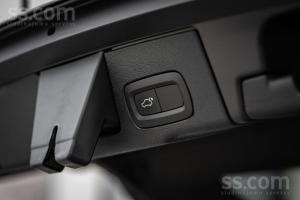 Pelēks Volvo XC60 2018 Rīga, ar dzinēja tilpumu 2.00 L un nobraukumu 176 tūkst. km par 19500 €, foto 10 vietnē AUTOMOTO.COM.LV