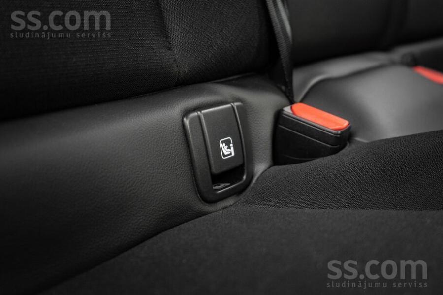 Pelēks Volvo XC60 2018 Rīga, ar dzinēja tilpumu 2.00 L un nobraukumu 176 tūkst. km par 19500 €, foto 15 vietnē AUTOMOTO.COM.LV
