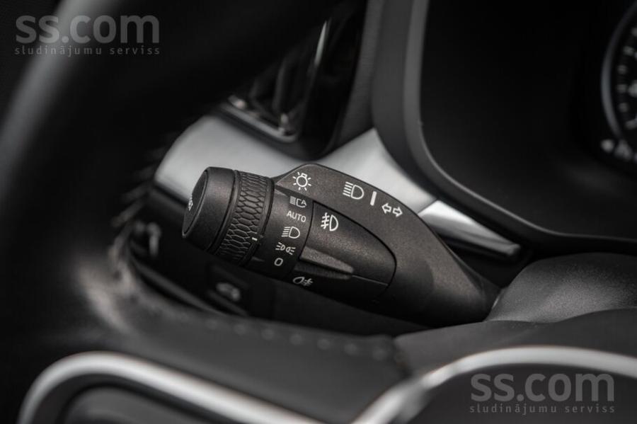 Pelēks Volvo XC60 2018 Rīga, ar dzinēja tilpumu 2.00 L un nobraukumu 176 tūkst. km par 19500 €, foto 17 vietnē AUTOMOTO.COM.LV