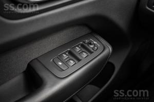 Pelēks Volvo XC60 2018 Rīga, ar dzinēja tilpumu 2.00 L un nobraukumu 176 tūkst. km par 19500 €, foto 29 vietnē AUTOMOTO.COM.LV