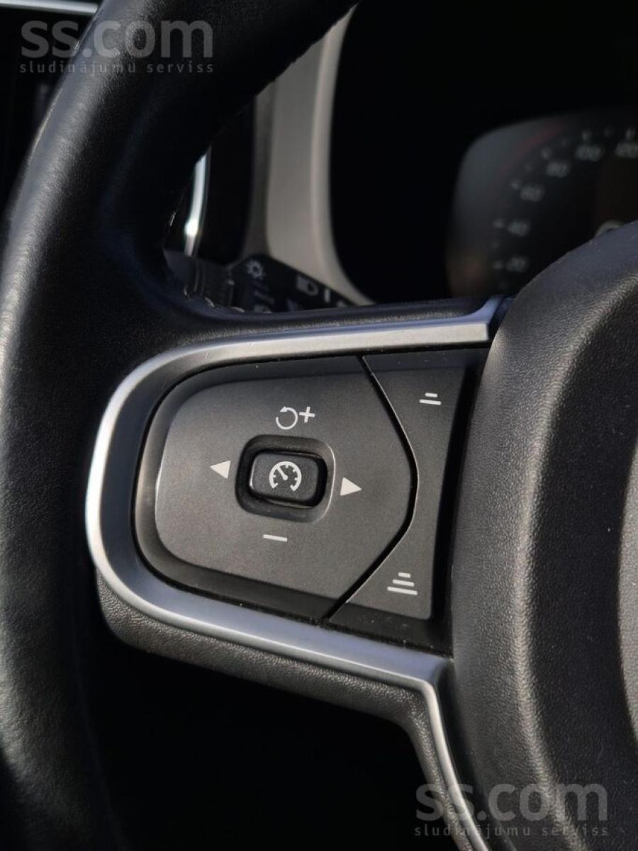 Pelēks Volvo XC60 2018 Rīga, ar dzinēja tilpumu 2.00 L un nobraukumu 261 tūkst. km par 18490 €, foto 19 vietnē AUTOMOTO.COM.LV