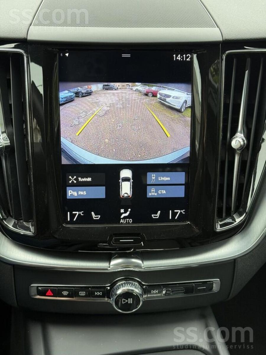 Pelēks Volvo XC60 2018 Rīga, ar dzinēja tilpumu 2.00 L un nobraukumu 0 tūkst. km par 22000 €, foto 8 vietnē AUTOMOTO.COM.LV
