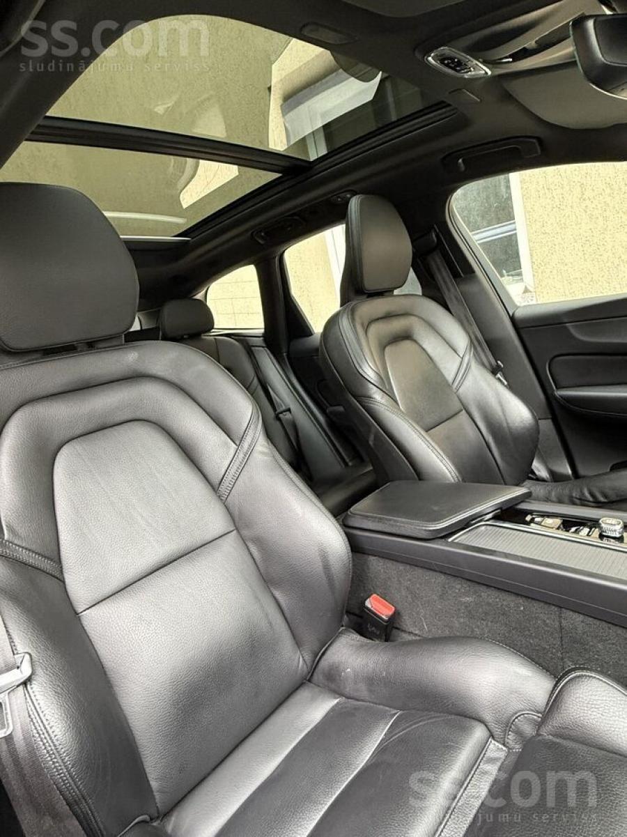 Pelēks Volvo XC60 2018 Rīga, ar dzinēja tilpumu 2.00 L un nobraukumu 0 tūkst. km par 22000 €, foto 16 vietnē AUTOMOTO.COM.LV