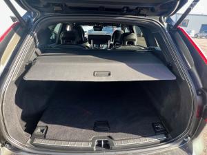Pelēks Volvo XC60 2018 Kretinga, ar dzinēja tilpumu 2.00 L un nobraukumu 218 tūkst. km par 11000 €, foto 14 vietnē AUTOMOTO.COM.LV